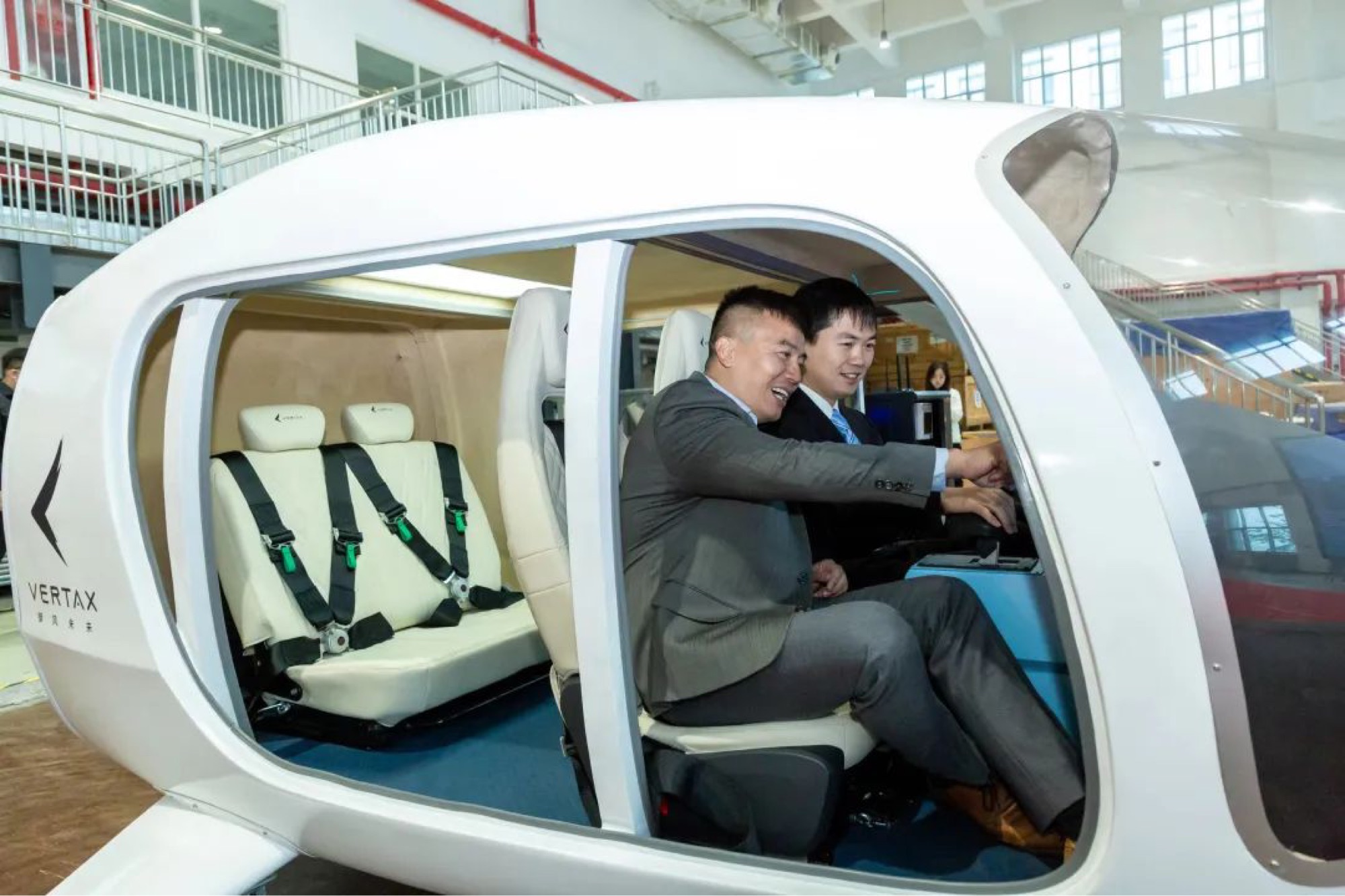 国内首台eVTOL模拟机正式交付-韭研公社